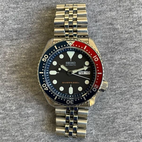 Seiko SKX009 Automatic Dive Watch. Box. Bracelet and Rubber Strap ...