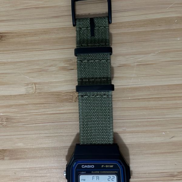 Casio F-91W Unisex Digital Watch w/ Olive Green Nato Strap Mod *USED ...