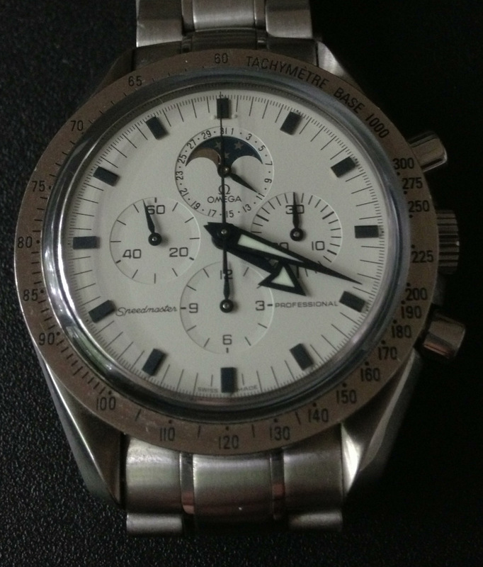 OMEGA SPEEDMASTER MOONPHASE BROAD ARROW with 18k WHITE GOLD BEZEL ...