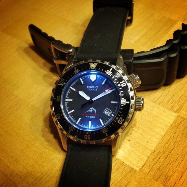 Casio MDV 102 | WatchCharts Marketplace