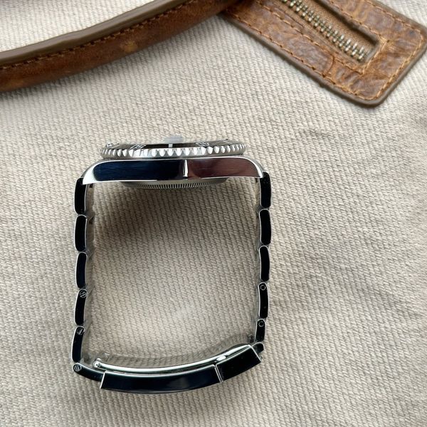 [WTS] Rolex Submariner Date Ref. 116610 Stainless Steel | WatchCharts ...