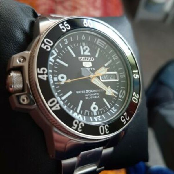 Seiko 5 Atlas SKZ211K1 automatic divers watch | WatchCharts Marketplace
