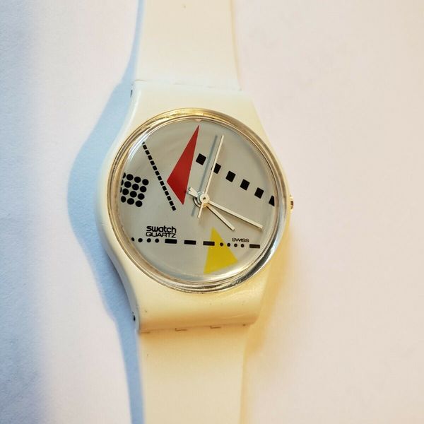 Vintage Swatch Watch 1984 White Memphis LW102 Ladies | WatchCharts ...