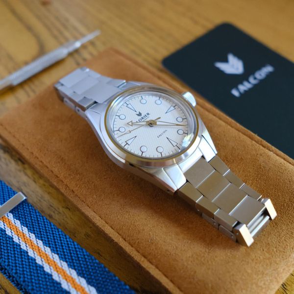 [WTS] Lorier Falcon 2 | WatchCharts