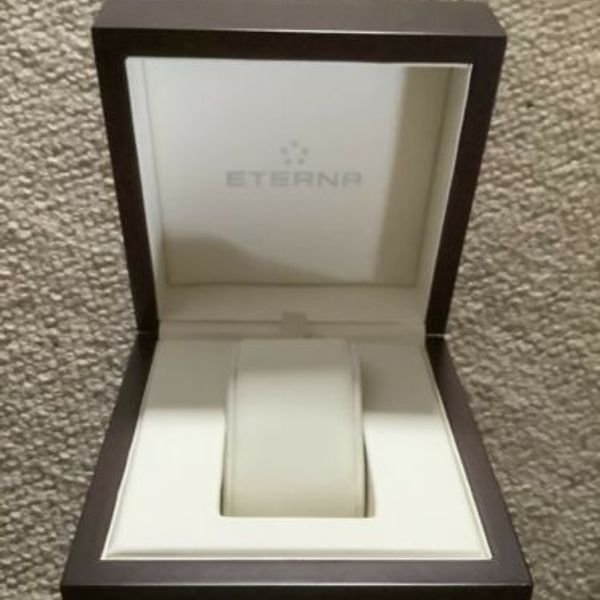 Eterna Watch Box | WatchCharts