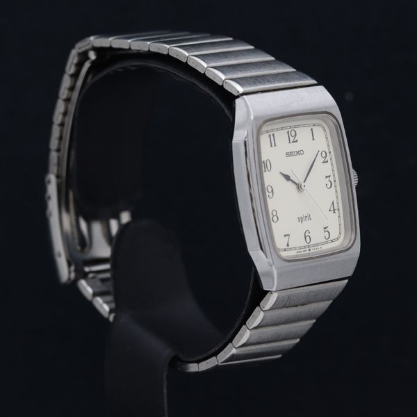 Seiko Spirit 5P31-5B90 Quartz Men's Watch Ivory Dial 6.7inch Wrist Size ...