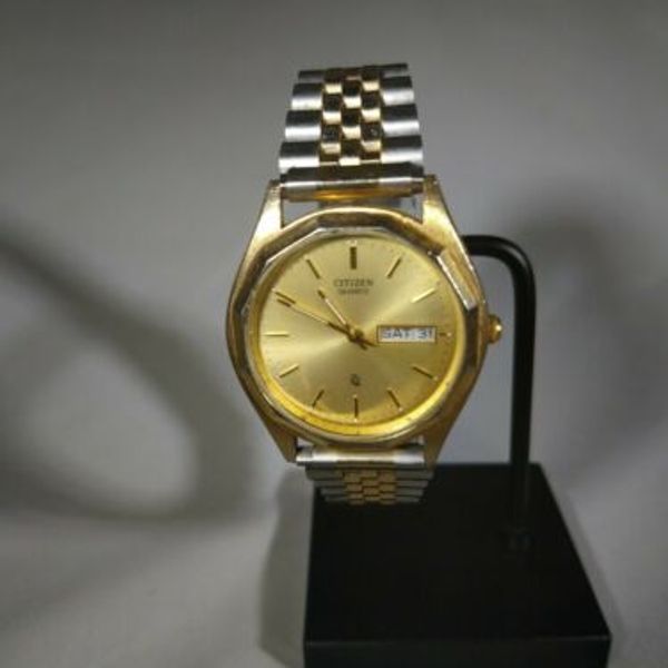 Vintage Citizen CQ 6100 Two Tone Mens Day-Date Quartz Watch ...