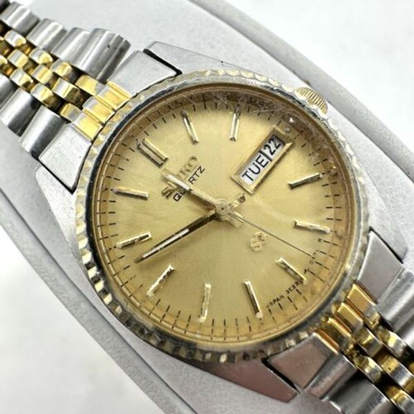 WORN Seiko Watch Women 2 Tone jubilee 3E23-0A69 Day/Date Quartz New ...