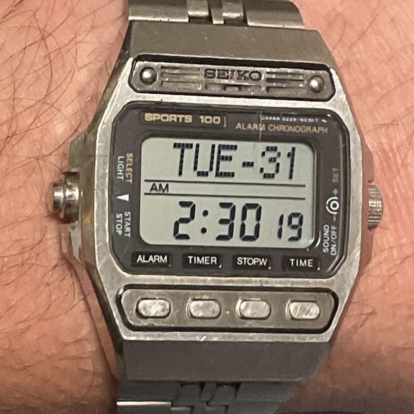 Vintage Seiko Sports 100 Digital Watch D229-5020 | WatchCharts Marketplace