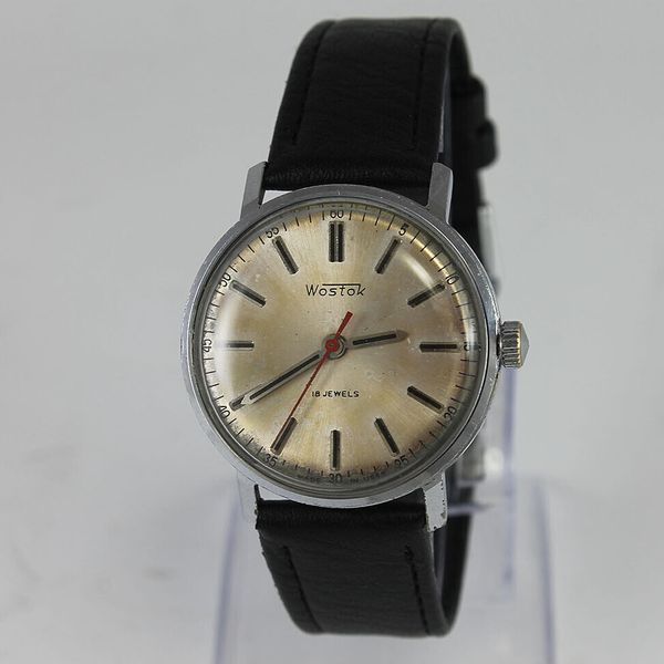 Vintage Russian WOSTOK VOSTOK 18 Jewels Wrist Watch USSR 1970's ...