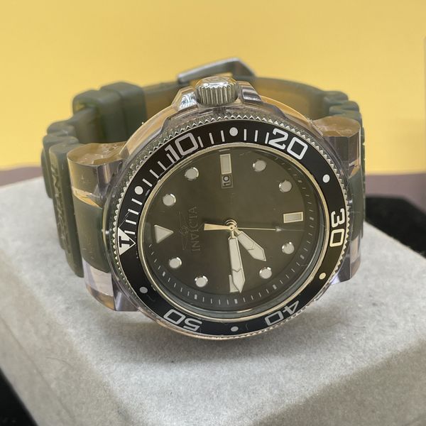 Invicta 32330 Men's Dive Watch Black Dial Gray/Green Band Needs Battery ...