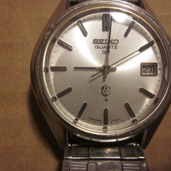 SEIKO MEN'S QR J3862 - 7001 SN 443761 Runs 1974 | WatchCharts Marketplace