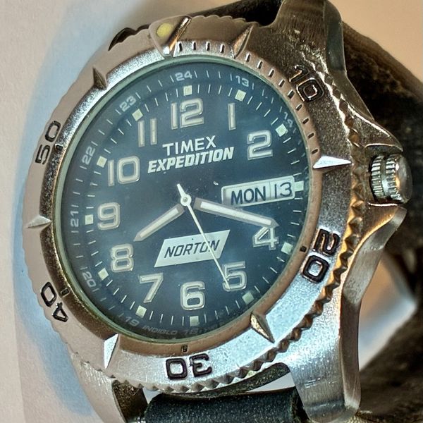 timex expedition indiglo wr 100m Mens Watch With Company Logo Runs ...