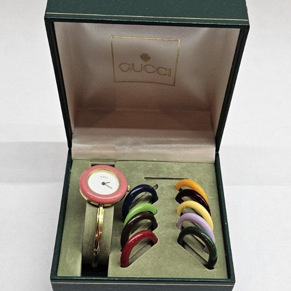 Auth Gucci Change Bezel Watch 10 Colors Quartz Gold Silver Vintage ...