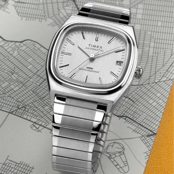 Timex Automatic 1983 E Line Reissue Vintage watch vintage TV dial ...