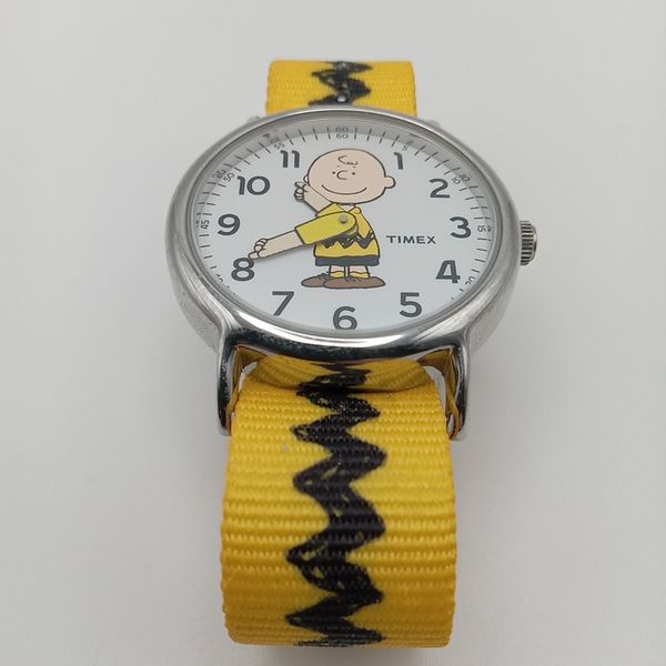 Timex TW2R41100, Peanuts-Charlie Brown Weekender Yellow Slip Thru ...