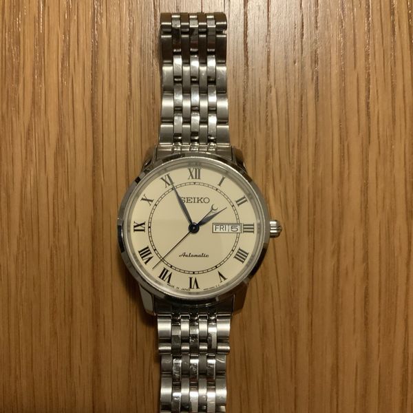Seiko Mens Automatic Watch With Roman Numeral Dial Numbers.day/ Date ...