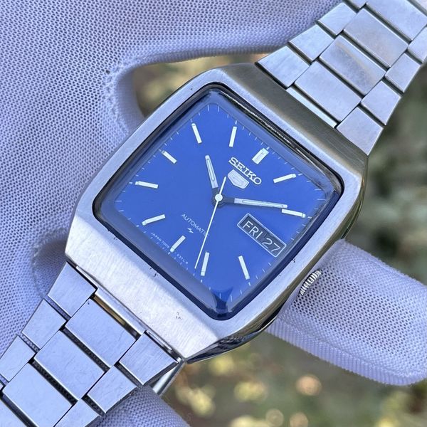 Vintage Seiko 5 Automatic TV Shape Blue Dial Japan Made Menâ s Watch ...