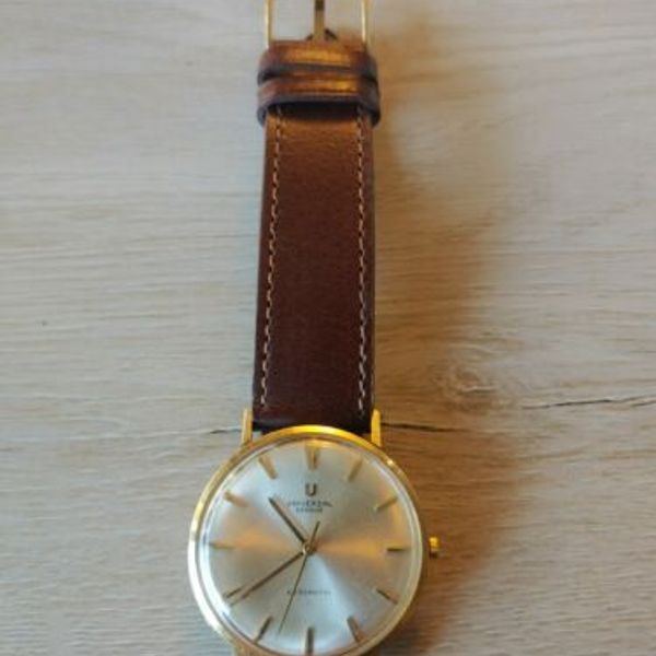 Universal Geneve Swiss 750 18K Gold Case Watch | WatchCharts