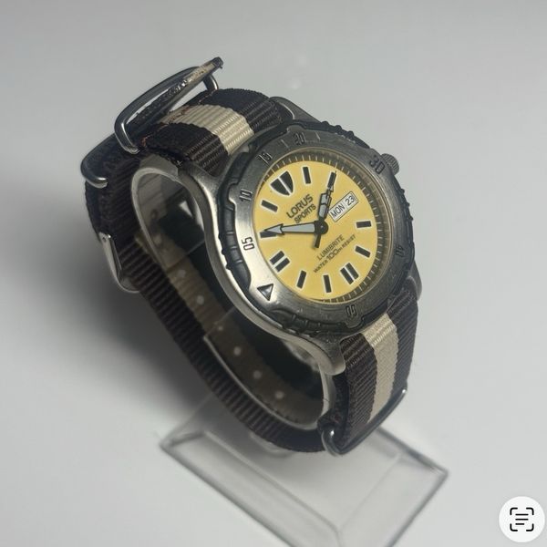 Seiko Lorus Mens Dive Watch Full Lume Dial Screw Down Crown Rotating ...