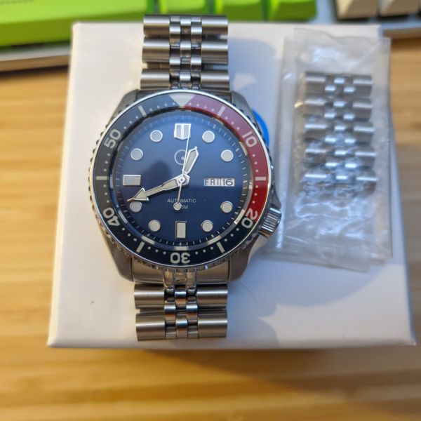 FS: Islander Watch ILS-19 skx homage | WatchCharts Marketplace
