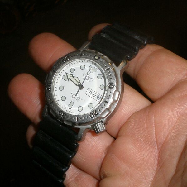 Casio mens small diver Md-704C Quartz marlin Watch crown screw down new ...