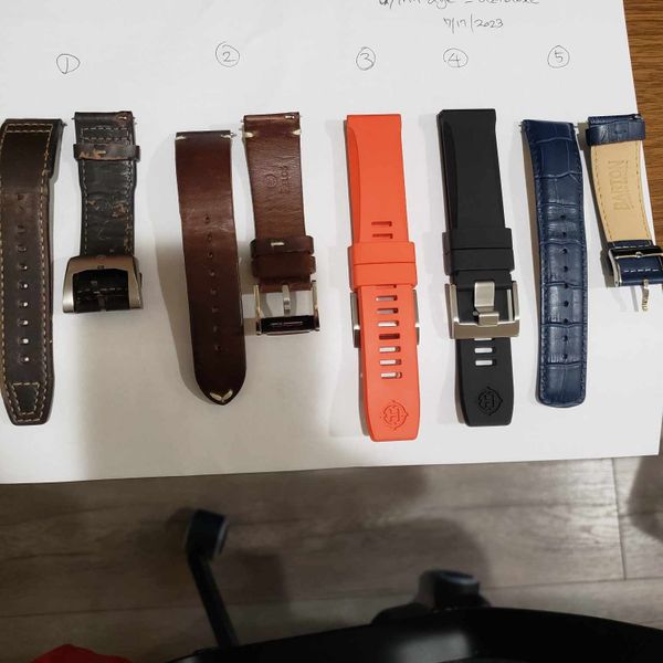 [WTS] Zelos, Helm, Barton 22mm Straps | WatchCharts Marketplace
