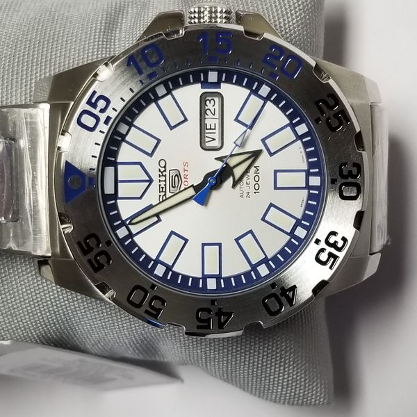 FS: BNIB Seiko SRP481K1 BABY ICE MONSTER | WatchCharts