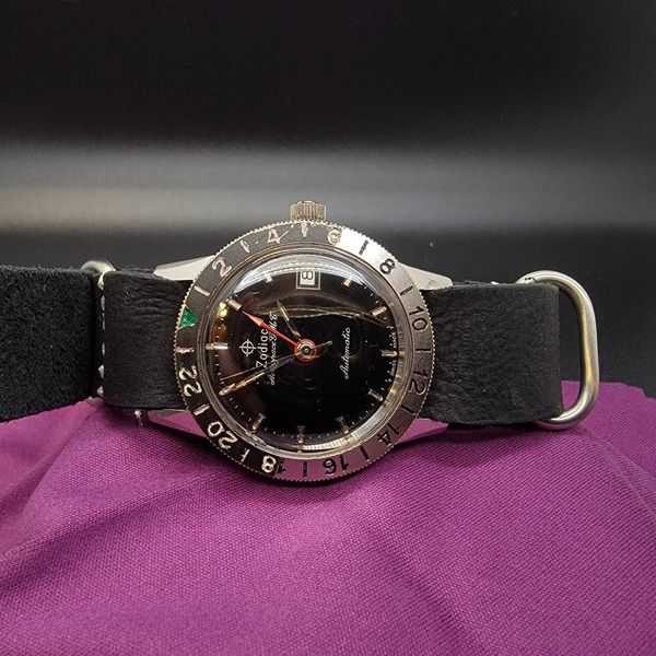 [$1,350 USD] Vintage Zodiac Aerospace GMT Just serviced! Rare 1960s ...
