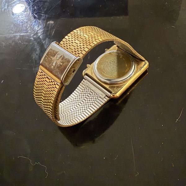 Hamilton Mens Quartz Vintage Digital Watch 1978 | WatchCharts Marketplace
