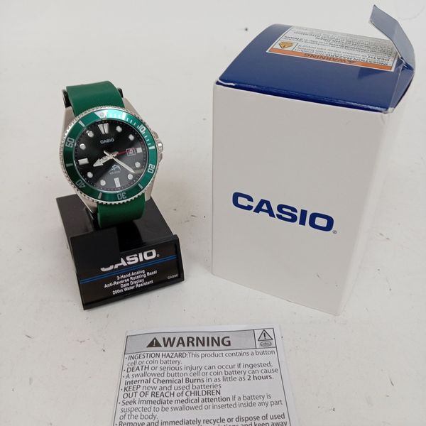 Casio Men's Wristwatch Quartz With Original Box Black/Silver-Tone/Green ...
