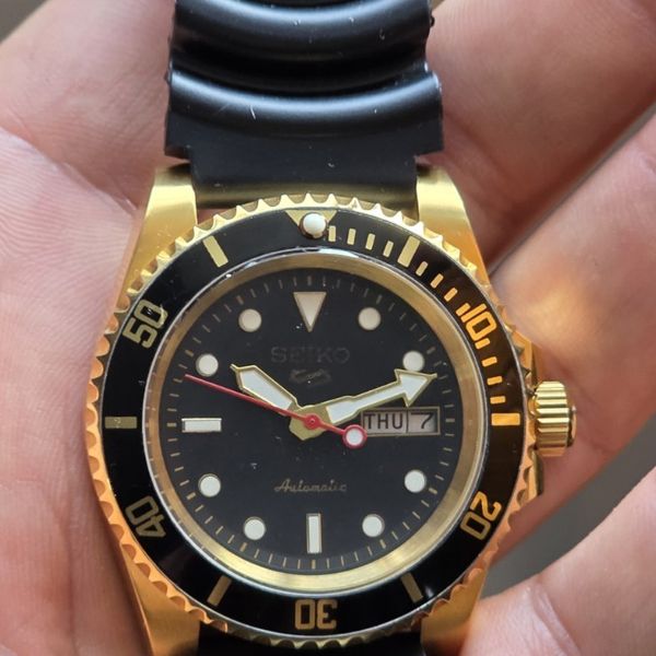 Stunning SEIKO SPORTS 5 DIVERS Automatic 6309A Black Dial Gold & Black ...