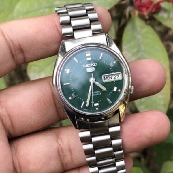 SEIKO 5 7526C-00RP Stainless Day Date Rare Dial Automatic | WatchCharts ...