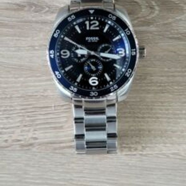 Fossil Oversize Navy Blue & Silver Men's Watch BQ-9373. Needs a new ...