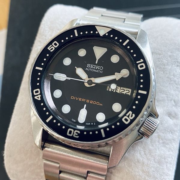 Seiko SKX013 38mm Dive Watch | WatchCharts Marketplace