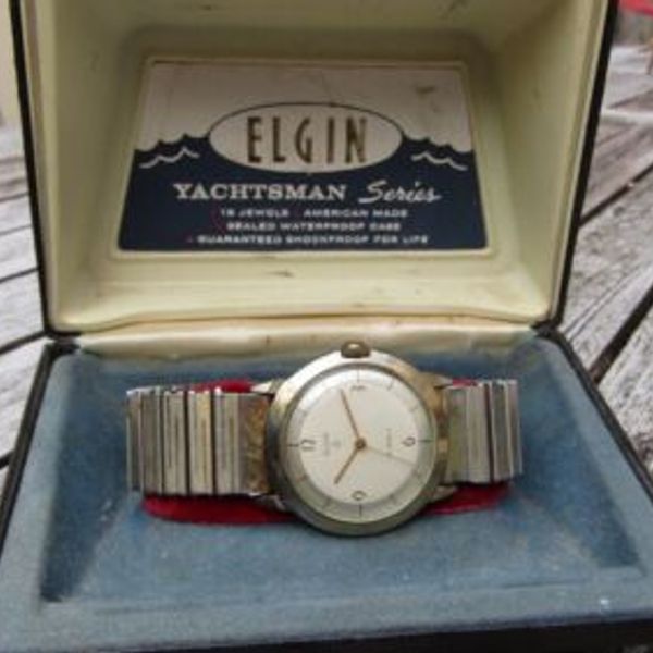 Men’s Mid-Century Vintage Elgin “Yachtsman” Dress Watch in Factory Box ...