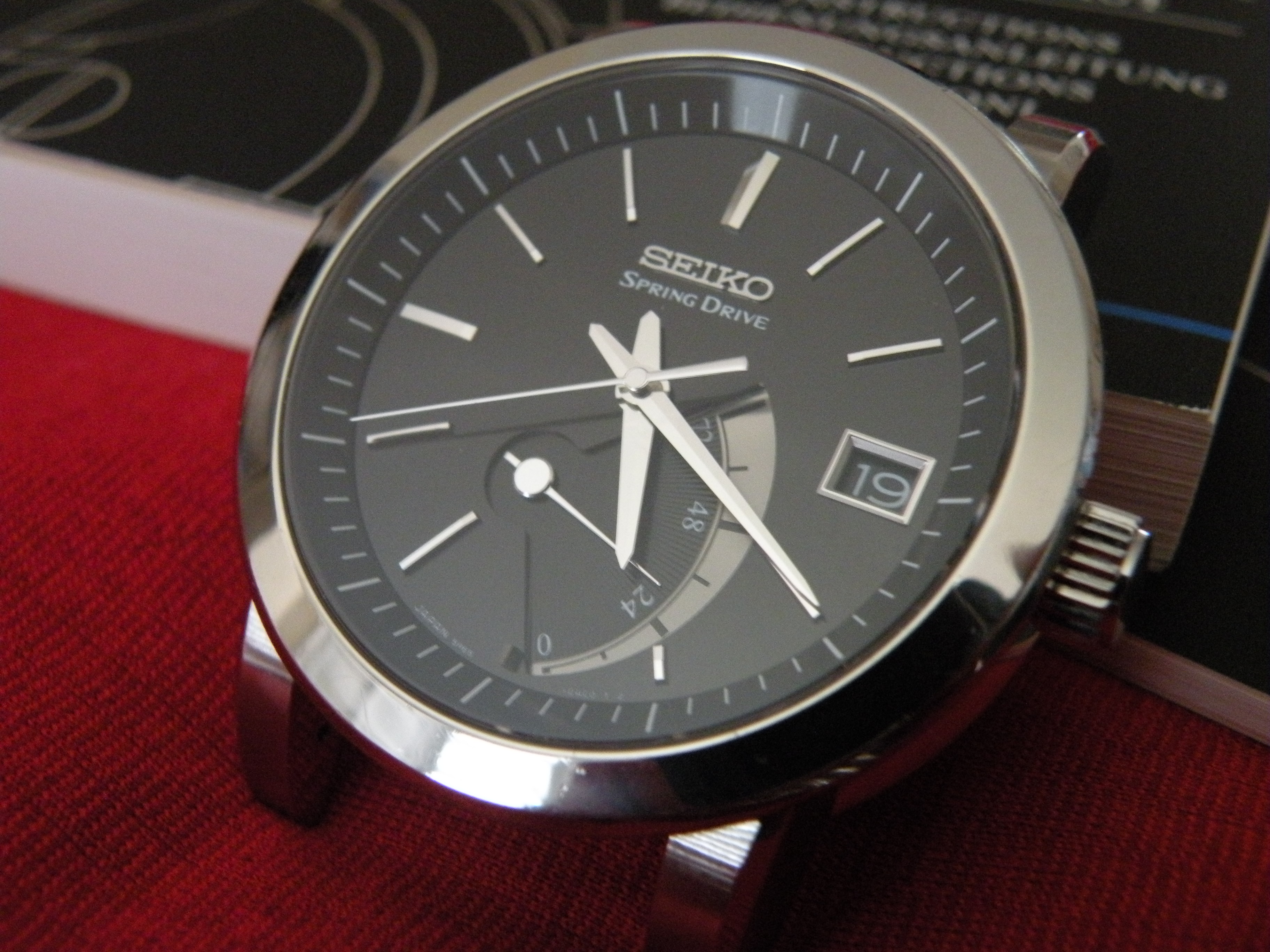 Seiko Spring Drive SNR005 Price as of November 2025 | WatchCharts