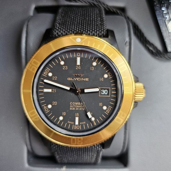 Glycine Combat Sub Golden Eye 200m Automatic Divers Watch 42mm ...