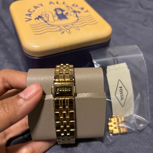 Fossil Watch | WatchCharts Marketplace