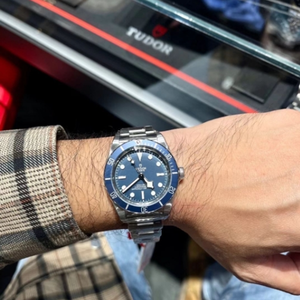 New TUDOR Blue Bay Series Men's Watch with Blue Dial M79030B-0001 ...