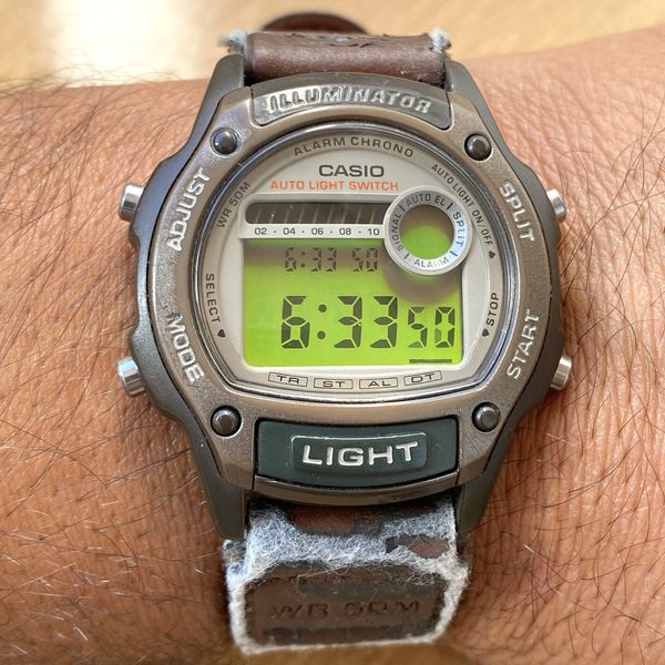 Casio W-94H Mens Watch 36MM Mod 1950 Illuminator Quartz Vintage Watch ...
