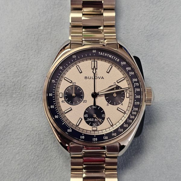 FS Bulova Lunar Pilot Chronograph 98K112 Blue Panda. Smaller 43.5mm ...