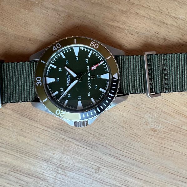 Hamilton Khaki Navy Dive Watch - Automatic 40mm | WatchCharts Marketplace