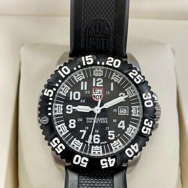 Luminox Navy Seal Steel Colormark 3150 Series Quartz Men's Watch ...