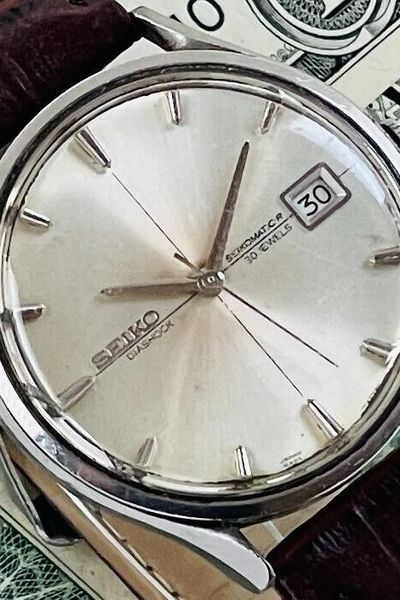 Seiko Seikomatic 8305-1010 Price, Specs, Market Insights | WatchCharts