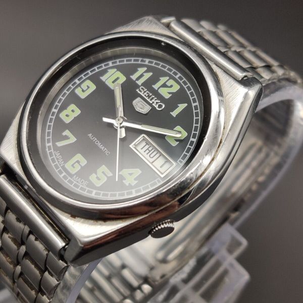 Vintage Seiko 5 Automatic Men's Wrist Watch Day Date 17 Jewels Ref-7S26 | WatchCharts