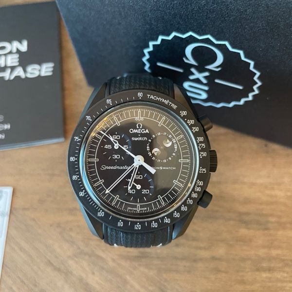 Omega x Swatch BLACK Snoopy Moonswatch Mission to the Moonphase New ...
