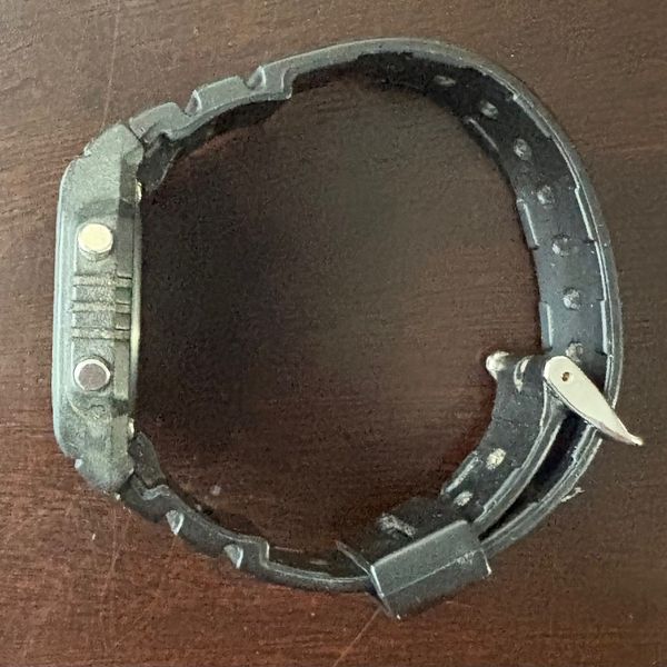 Men's Vintage Digital Watch CASIO (690) DW-240 Alarm Chronograph 200m ...