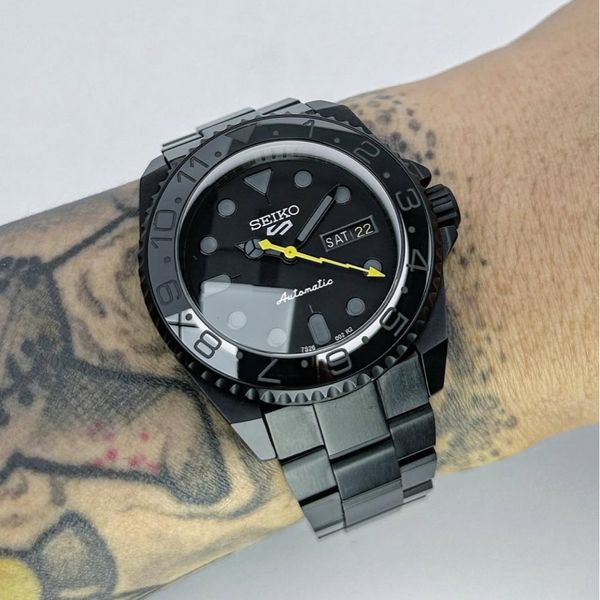 Seiko stealth samurai Mod | WatchCharts Marketplace