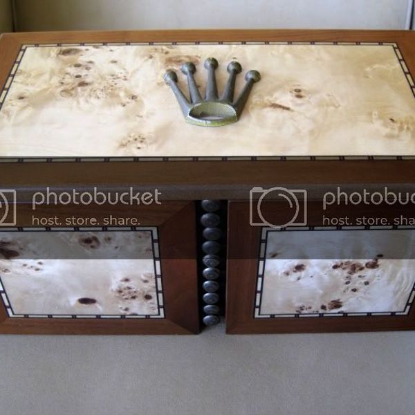 FS : Wooden Dial Cabinet | WatchCharts